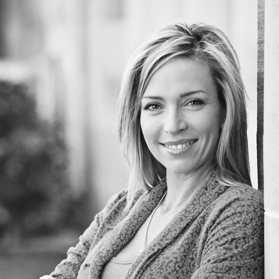 'Lost World Sonnets', a new poem by Bronwyn Lea